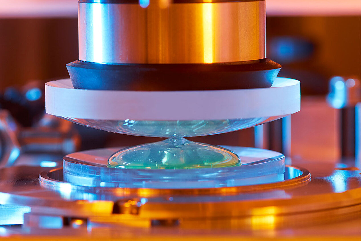 Satisloh Lens Blocking & Deblocking machines | Satisloh