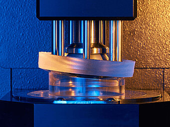 ART-Blocker-M | Manual, alloy-free lens blocker | Satisloh