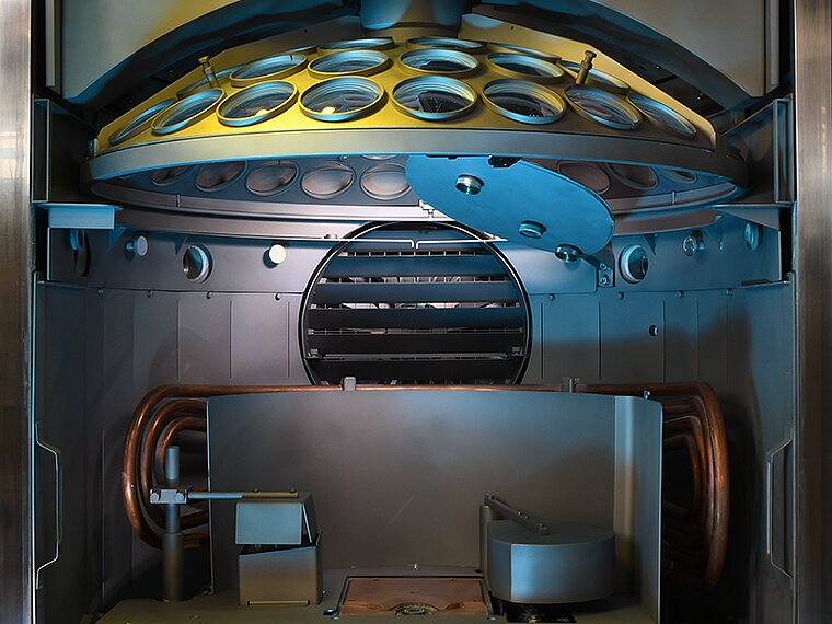 380-PO | Thin-film Vacuum Mid-size Box Coater | Satisloh