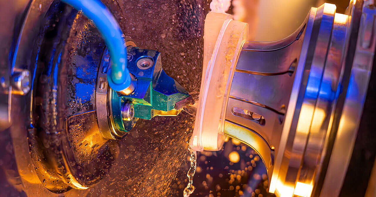 VFT-orbit-2i | Industry's first smart digital generator | Satisloh