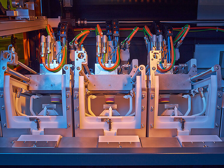 Multi-FLEX-2 | High-volume digital lens polisher for ophthalmic production | Satisloh