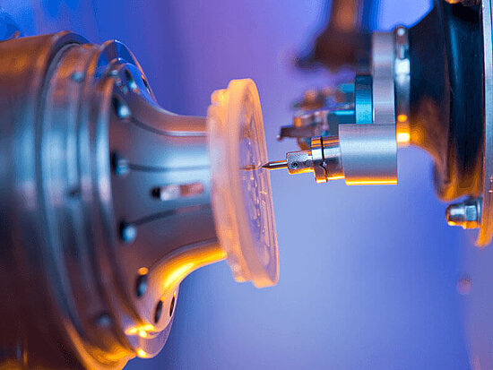 VFT-macro | Compact, manual optical lens generator | Satisloh