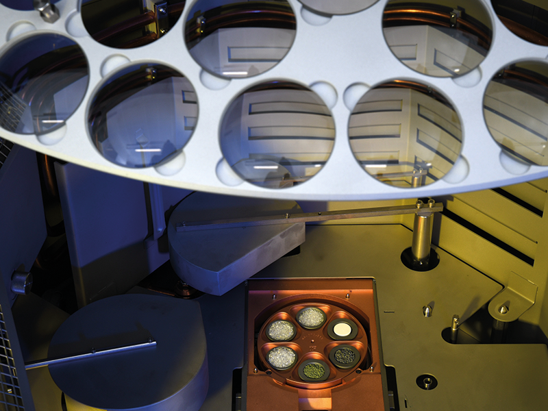 900-TLX | Mid-size ophthalmic lens coating machine | Satisloh