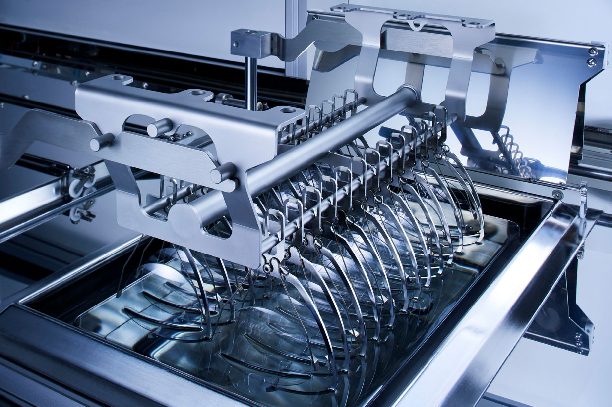 CDS 2000 | Fully automated Hard Coating machine for high-volume labs ...